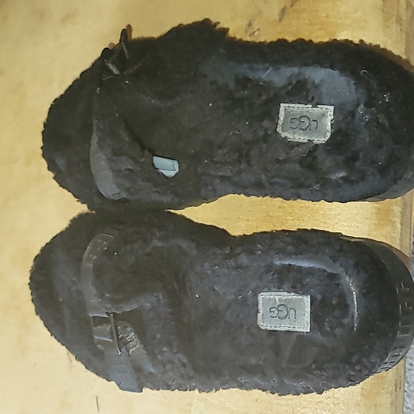 UGG | Shoes | Ugg Woman Flufita Shade Fur Platform Slippers | Poshmark